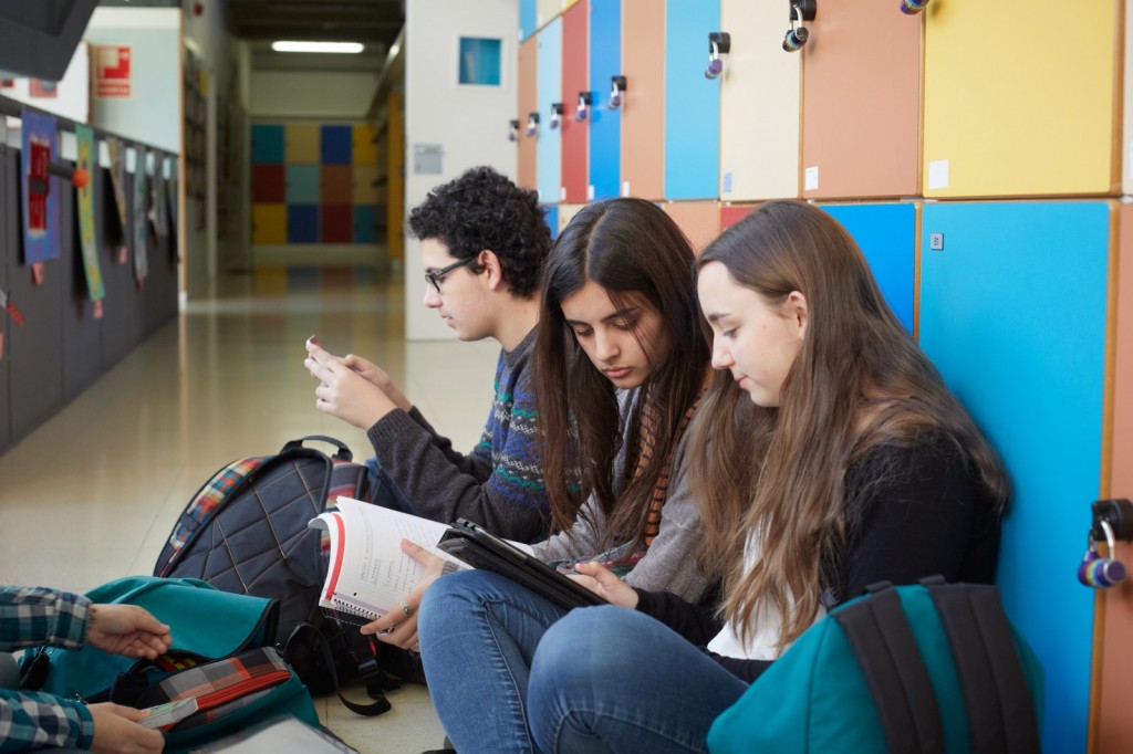 How To Protect Your Kids From Overuse Of Technology