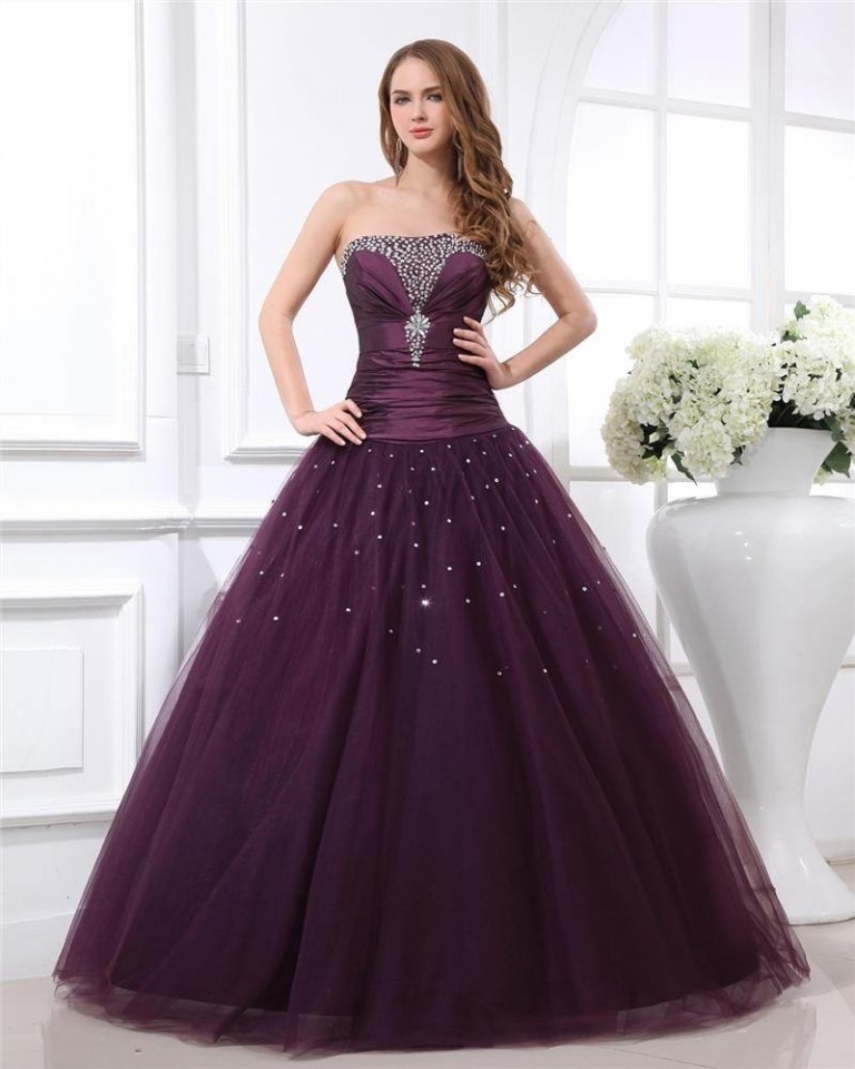 How To Choose A Prom Dress That Matches Your Body Type?