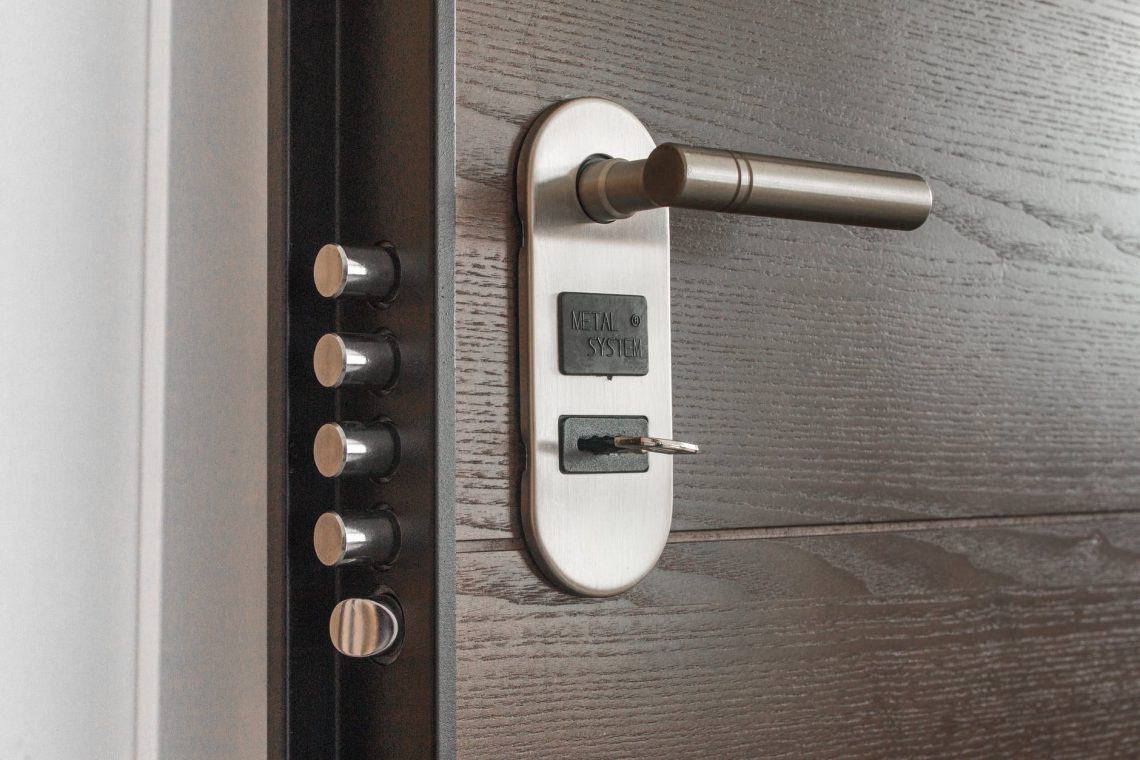 15 Best Portable Door Locks For Extra Privacy And Security
