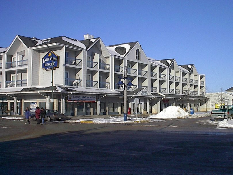 Canadian Resort Towns Worth Settling Down In