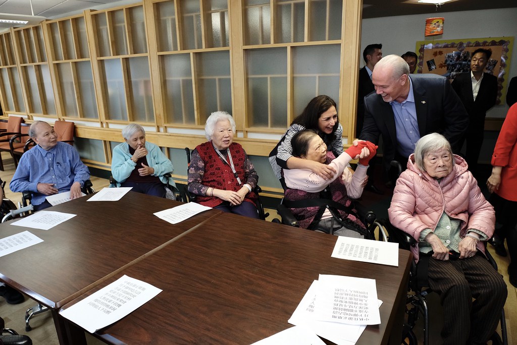 How To Celebrate The Holiday Season With Seniors In Assisted Living