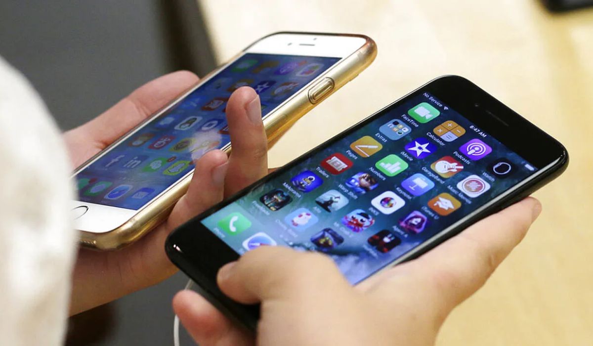 Unveiling The Champions Of Mobile Software Update Strategies